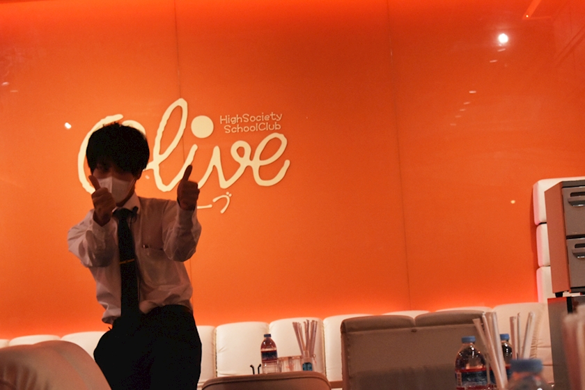 ドレスvs制服｜【OliveIKB】池袋西口素人JK制服素人キャバクラオリーブ池袋公式サイト